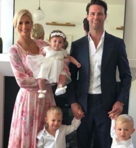 Dr. John Layke’s wife, His age, Wikipedia Bio - famous-doctors.com